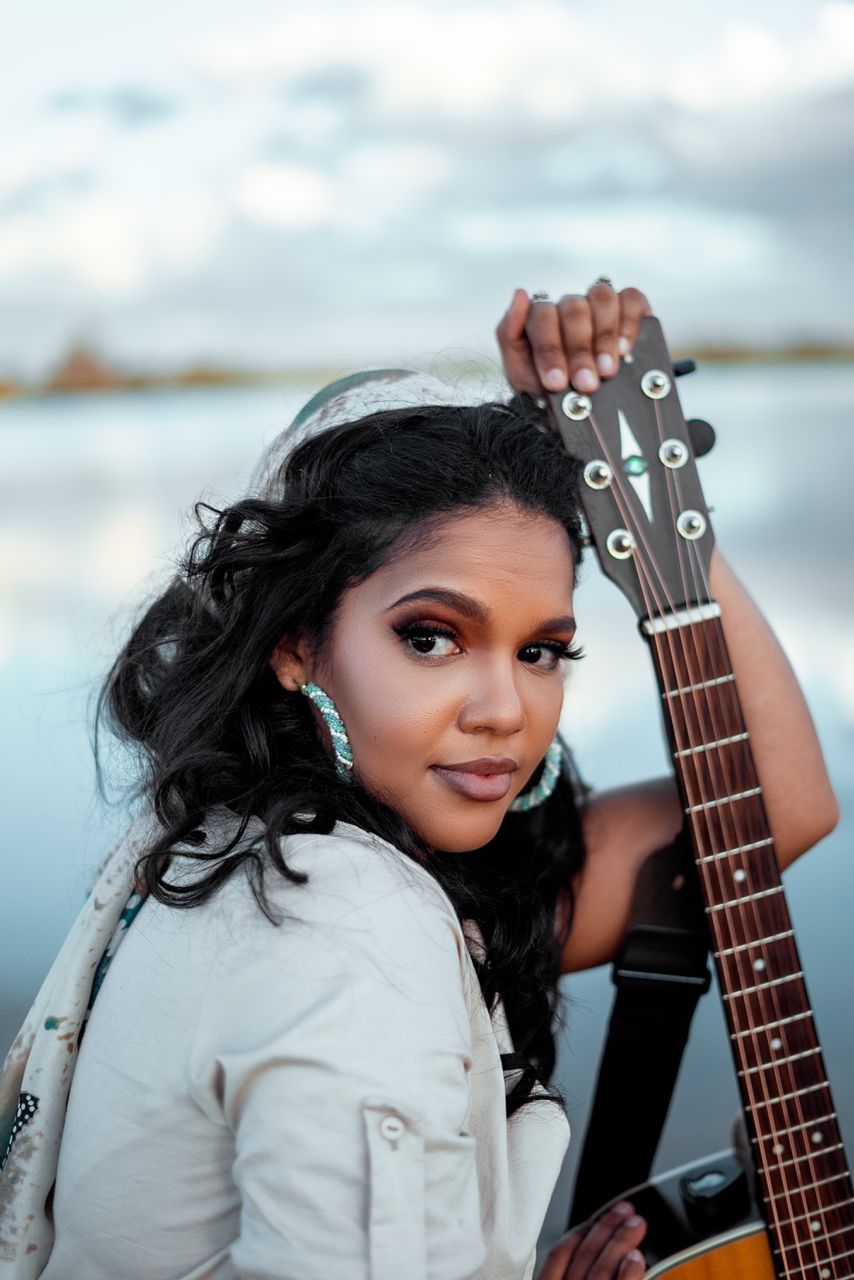 Songstress Eden Lang set to release 'Maiwee' - iNgudukazi Magazine